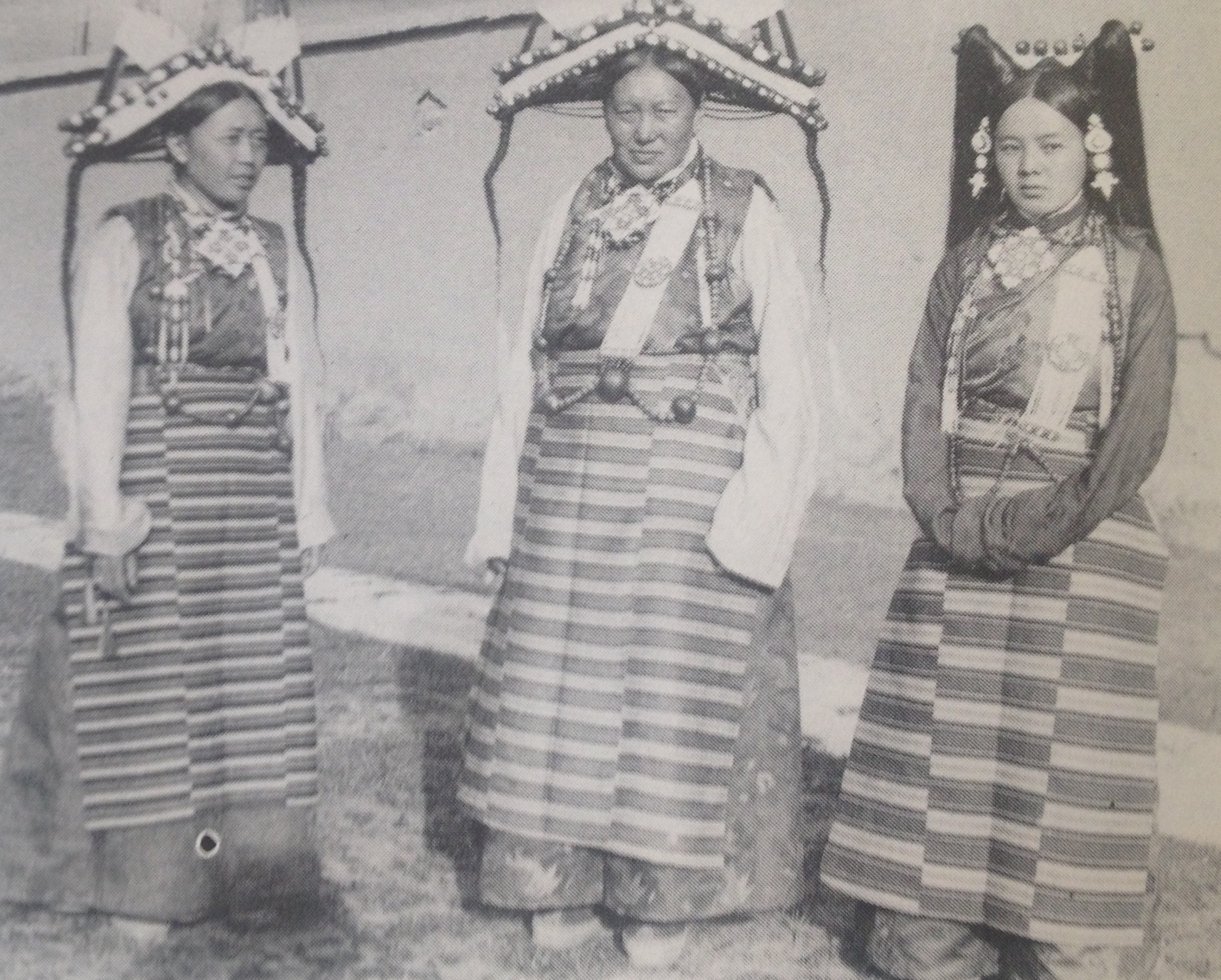 Taring Women - The Treasury of Lives: A Biographical Encyclopedia of ...